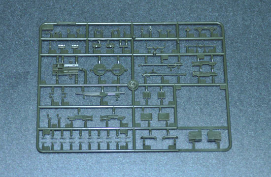 俄罗斯ZU-23-2防空炮 02348-1/35 系列-小号手 TRUMPETER