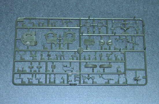 俄罗斯ZU-23-2防空炮 02348-1/35 系列-小号手 TRUMPETER